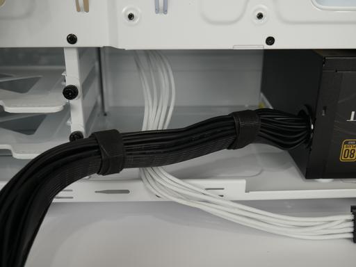 White Themed Z170 TUF Build - SABERTOOTH Z170S & 6600K & DUAL GTX 1070 ...