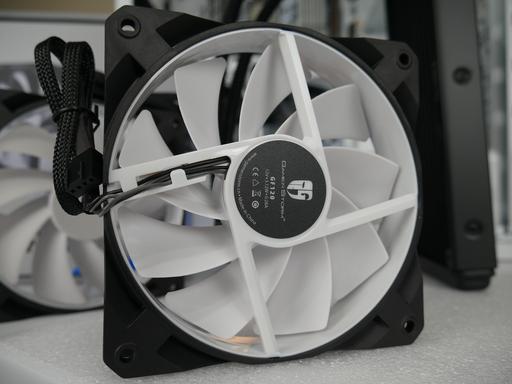 White Themed Z170 TUF Build - SABERTOOTH Z170S & 6600K & DUAL GTX 1070 ...