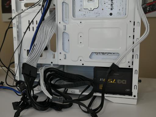 White Themed Z170 TUF Build - SABERTOOTH Z170S & 6600K & DUAL GTX 1070 ...