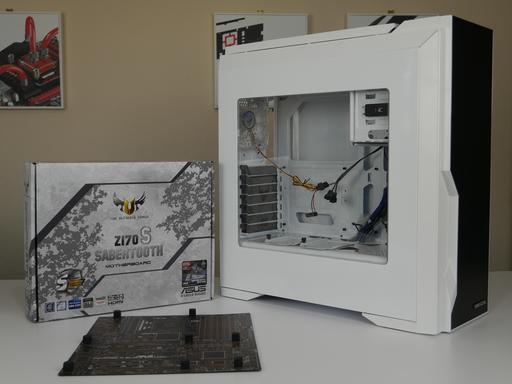 White Themed Z170 TUF Build - SABERTOOTH Z170S & 6600K & DUAL GTX 1070 ...