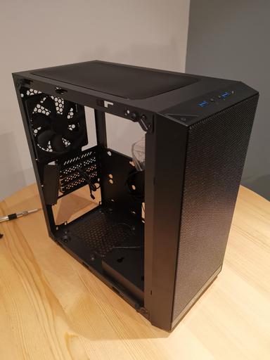 Sarky's Black & White mATX Build by Sarky - AMD Ryzen 5 1600 (14nm ...