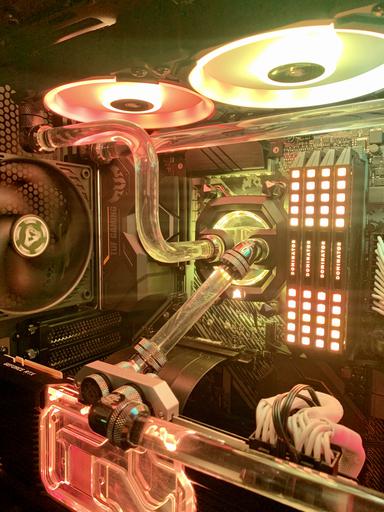 The Kraken - Corsair Hydro X Build by GeoRaven - AMD Ryzen 7 3700X ...