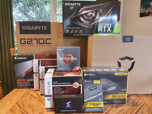 Minimalist air-cooled SFF gaming PC by fonga - AMD Ryzen 5 3600 ...