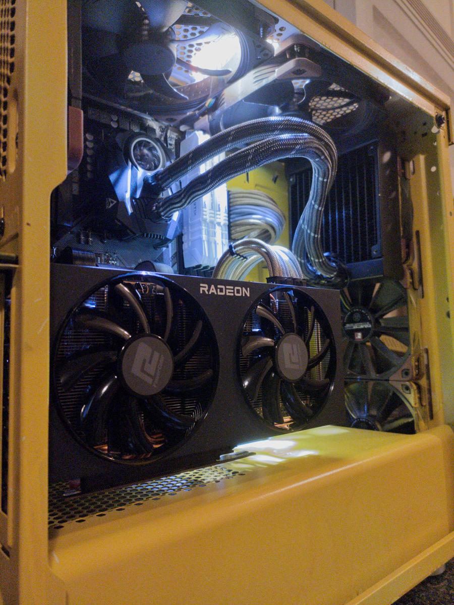 Question - Thoughts & advice needed on NZXT H5 Flow & Hyte Y40/Hyte Y60 ...