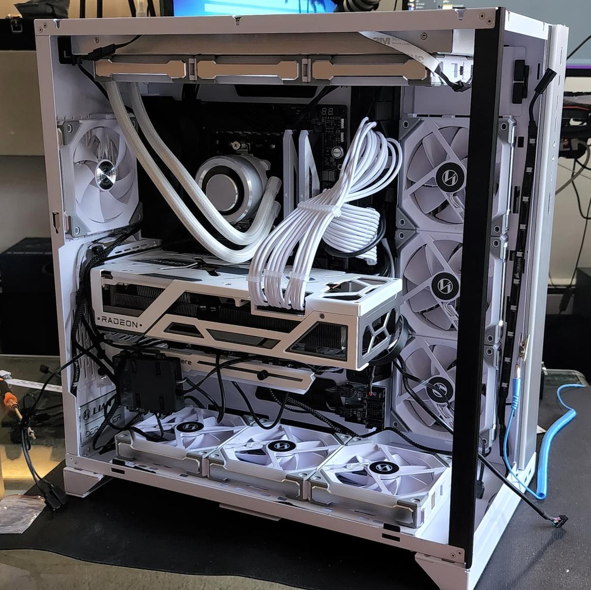 First PC - white build/rgb (2.5k budget) : r/buildapcforme