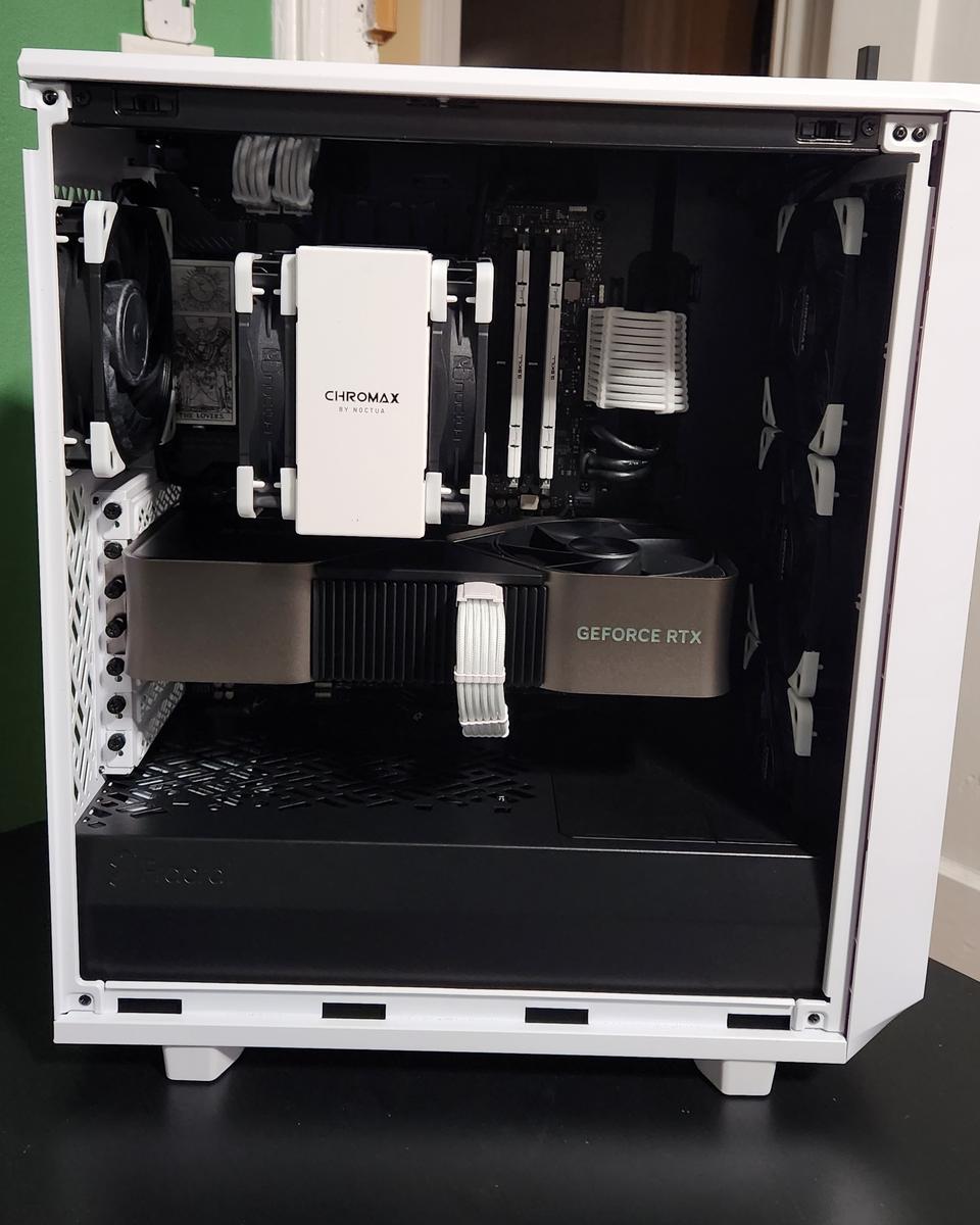 Meshify 2 compact - how did they mount 3x 120mm in front? : r/FractalDesign