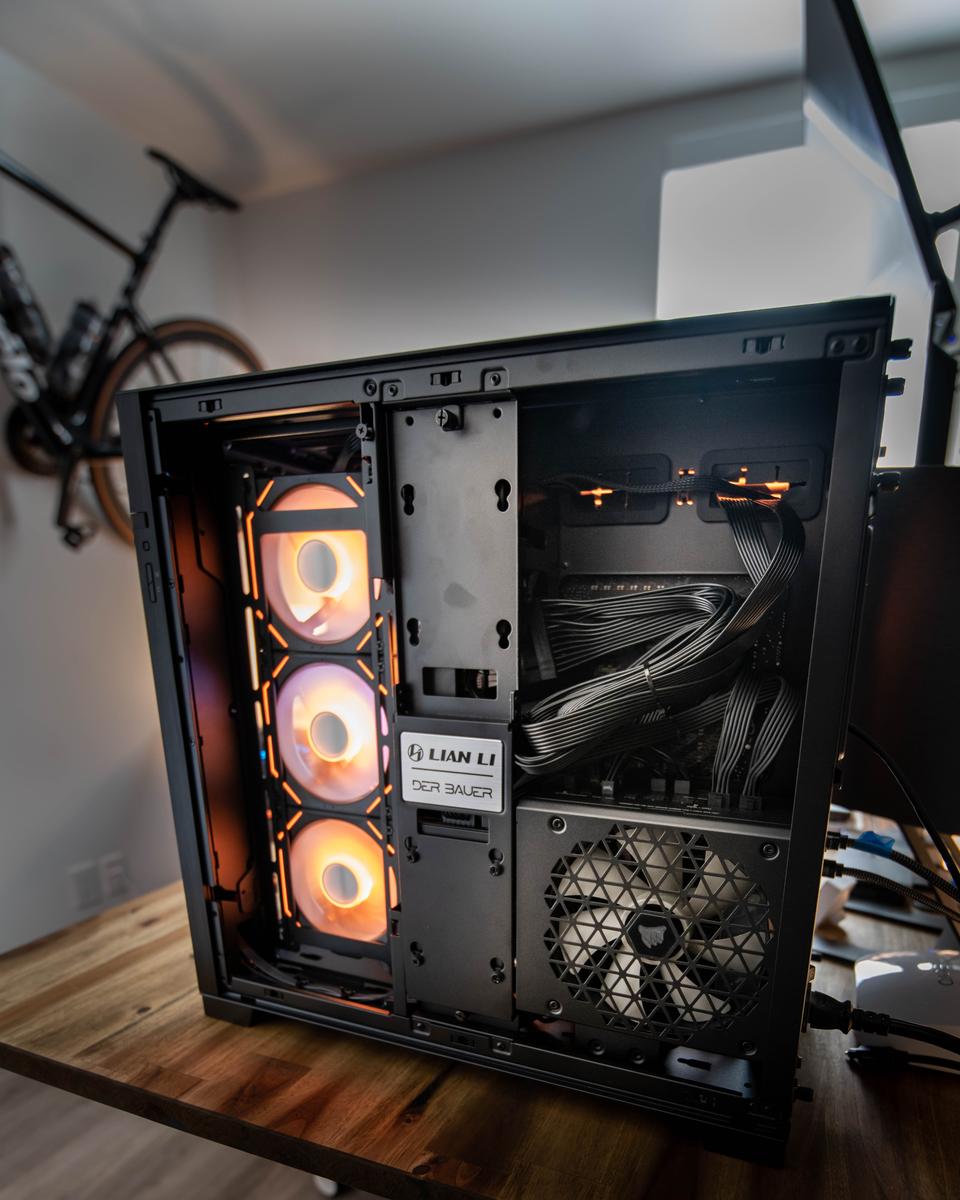 Is the O11 Dynamic Evo compatible with the Corsair Shift PSUs? : r/lianli