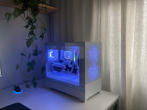 First pc build €1500 white by RomkedZ - AMD Ryzen 5 7600X, Radeon RX ...