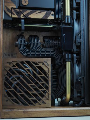 Ultimate Wooden Hardline PC by mattzzz199 - Intel Core i7-12700KF ...