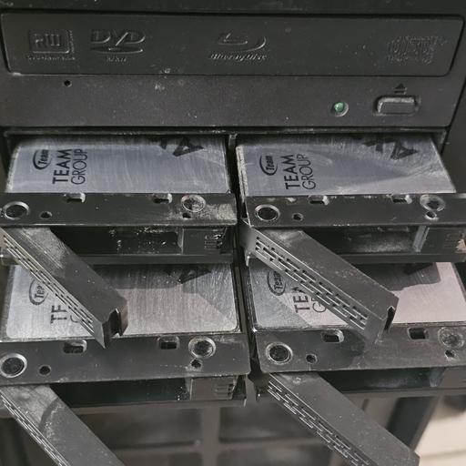 Unraid Home Server by Hitchcockw01 - Intel Core i7-7700K, GeForce GTX ...