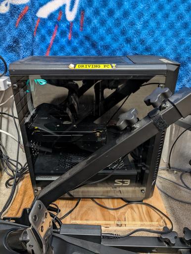 Driving PC by ae86drftr - AMD Ryzen 5 2600X, Radeon RX 570, Zalman S3 ...