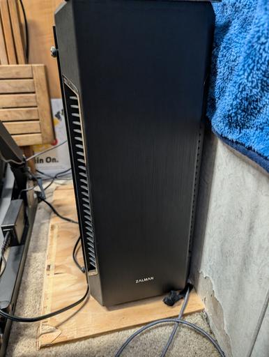 Driving PC by ae86drftr - AMD Ryzen 5 2600X, Radeon RX 570, Zalman S3 ...