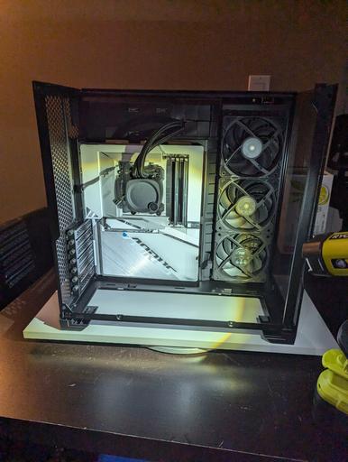 Vision Compact 9800X3D 4090 FE Build by dreamer_cast - AMD Ryzen 7 ...