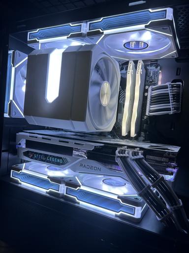 Black & White Upgrade/Downsize by ElderGooseSilver - AMD Ryzen 7 7700X ...