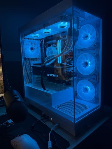 Built for sale by aaronschneider - AMD Ryzen 7 7700X, GeForce RTX 4070 ...