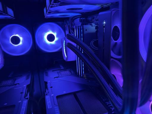 Main Build by Blackbere - AMD Ryzen 7 9800X3D, GeForce RTX 5090, NZXT H9 Flow ATX Mid Tower ...