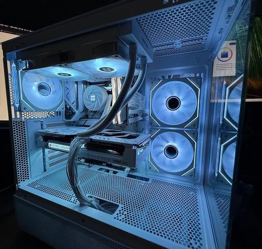 Arc B580 White Build by Aroryborealis - Intel Core i5-14400, Arc B580 ...