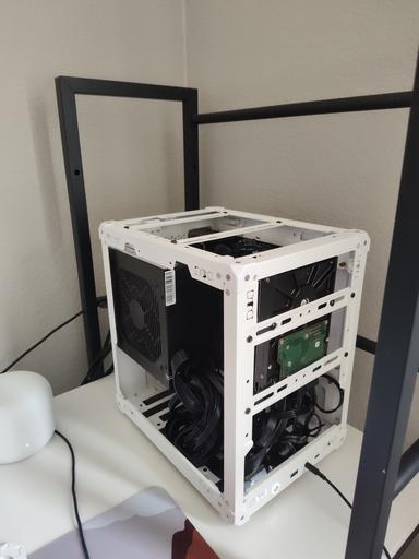 Jonsbo Lunchbox PC by Itz_Di - AMD Ryzen 3 1300X, GeForce GTX 750 Ti ...
