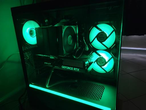 My Very First PC Build - Phanteks XT View, 7800X3D, 5070Ti by ...